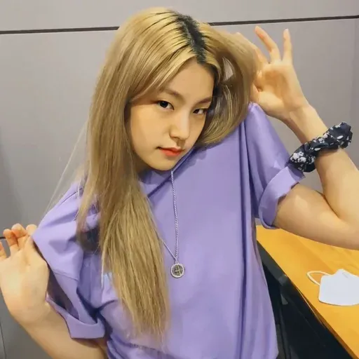 |𖧪 YEJI. @cilery - Sticker pack for WhatsApp